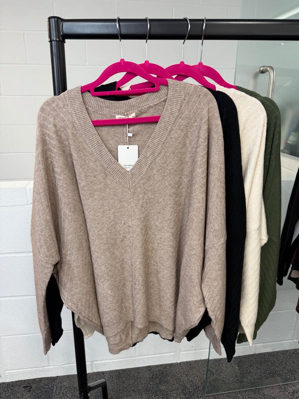 Alexa v neck | Blush Boutique Essex